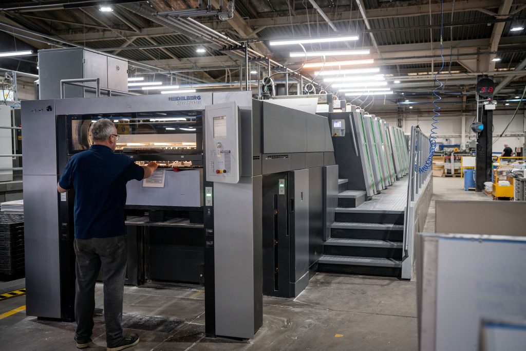 W&G Baird invest in Heidelberg Speedmaster XL 106 press - W&G Baird ...